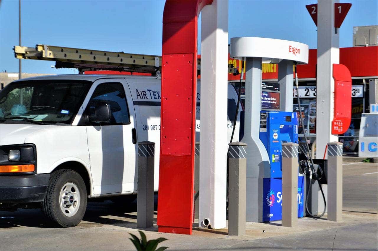 How to Save on Gas This Summer | Hebert's Town and Country CDJR