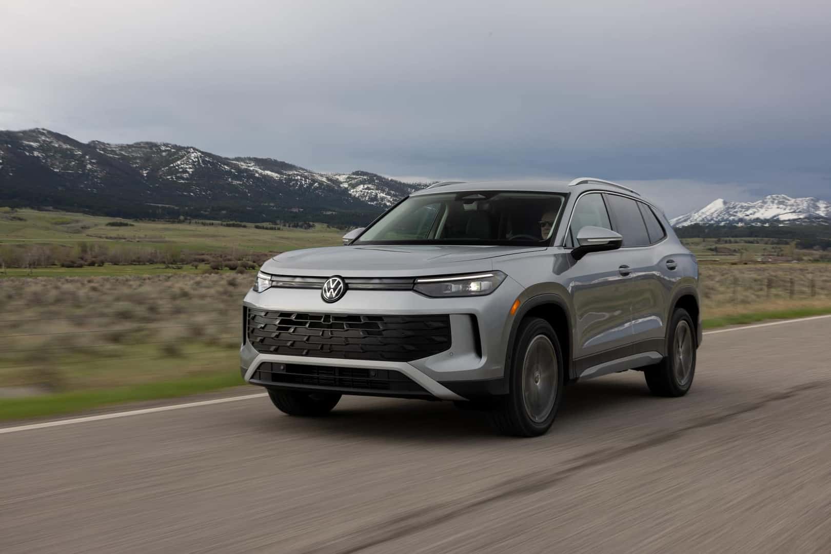 2025 Volkswagen Tiguan vs 2024 Model: Redesigned Exterior