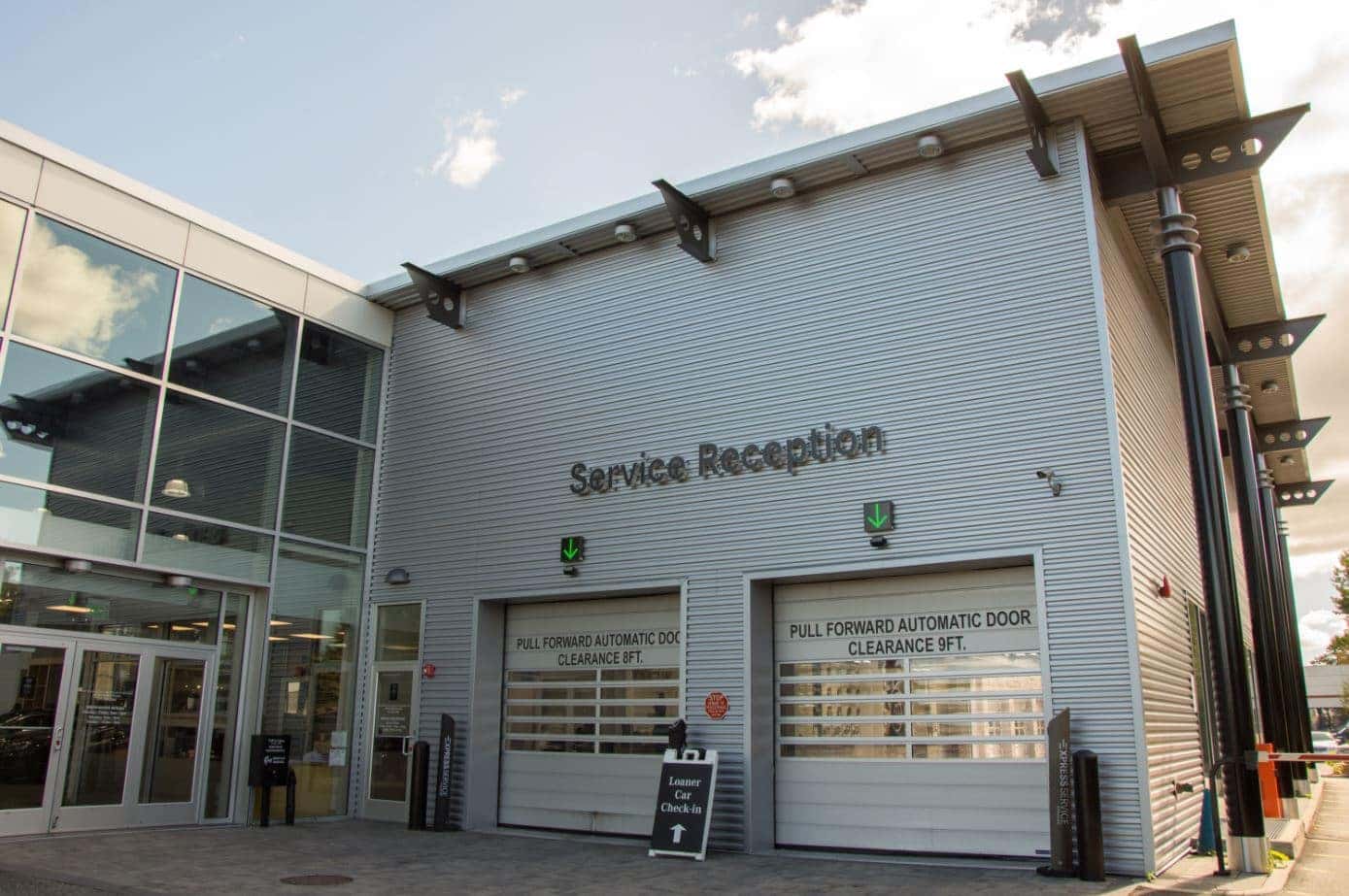 Mercedes-Benz Service Center St. James | Oil Change, Tire Rotation