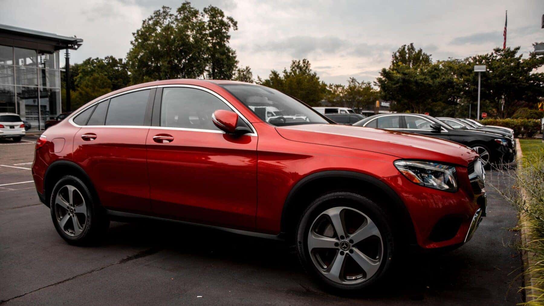 Luxury Meets Adventure: Awesome Autumn Road Trips for You and Your ...