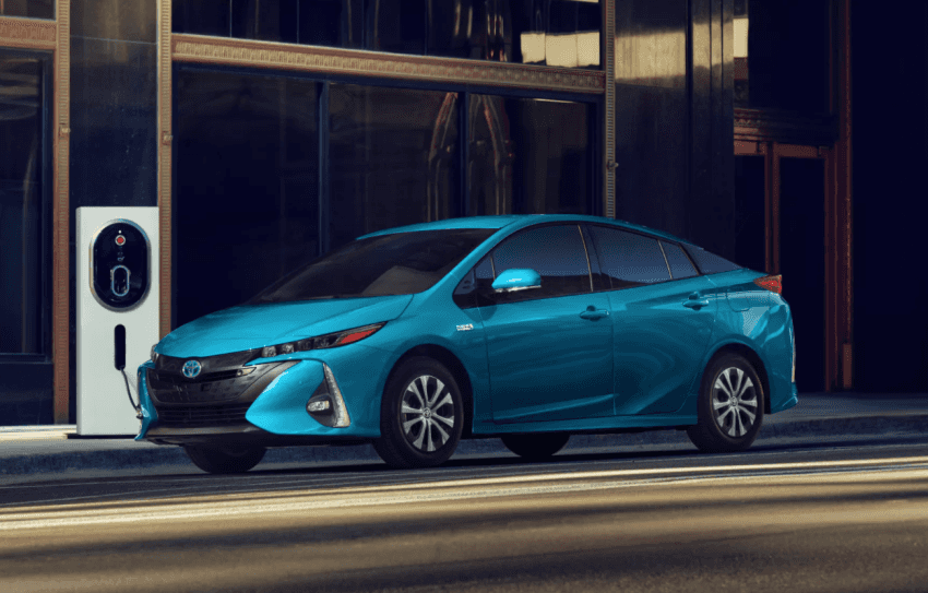 Explore the 2022 Toyota Hybrid Models | Post Oak Toyota