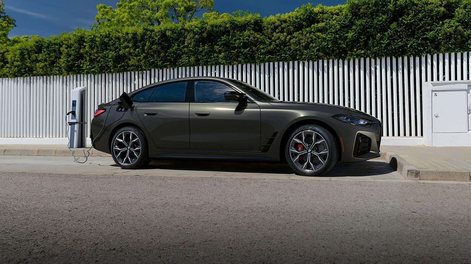 BMW i4 Battery Life | Luxury Electric Vehicles | Ray Catena